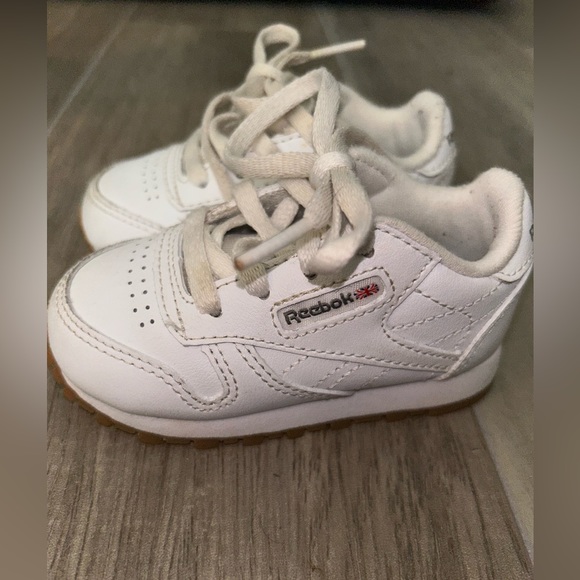 Reebok | Shoes | Reebok Classic Leather Athletic Shoe Baby Toddler ...